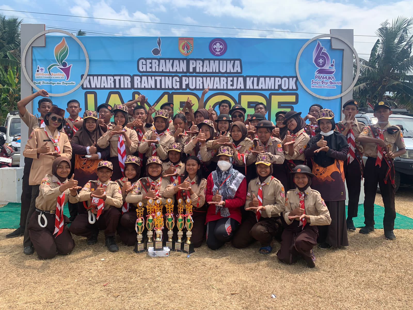 Selamat Datang di Website Resmi SMP NEGERI 1 PURWAREJA KLAMPOK